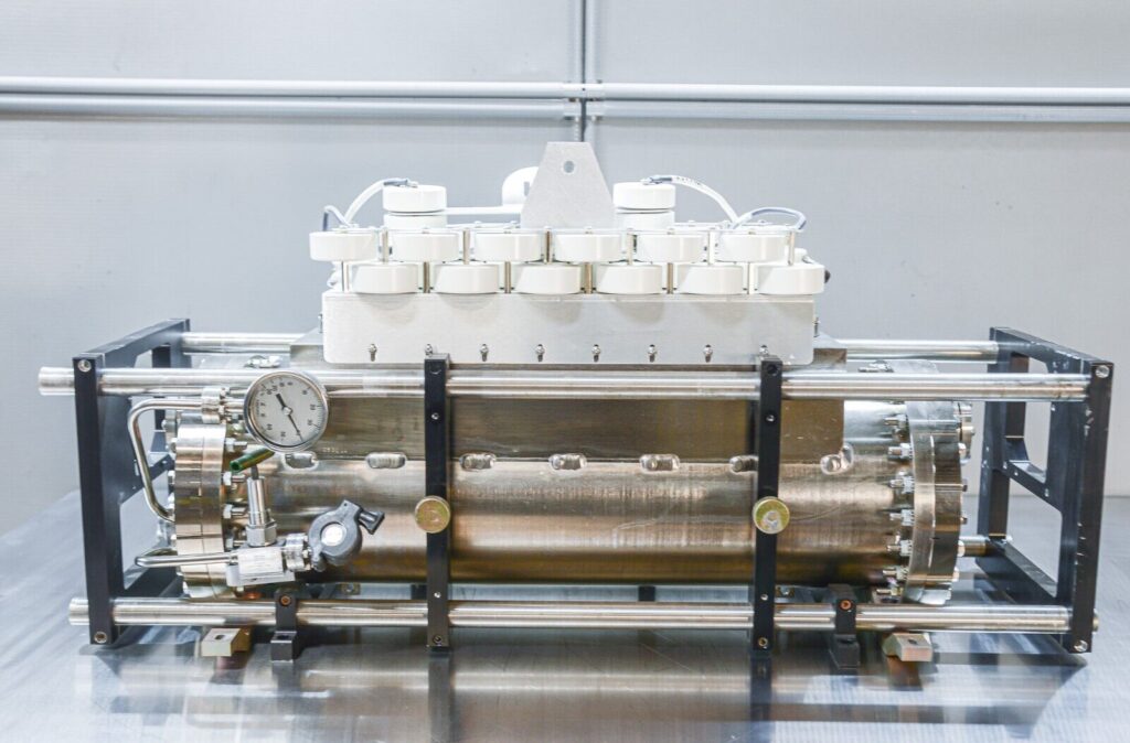 MKS Instruments Chamber - Pinnacle Medical Equipment