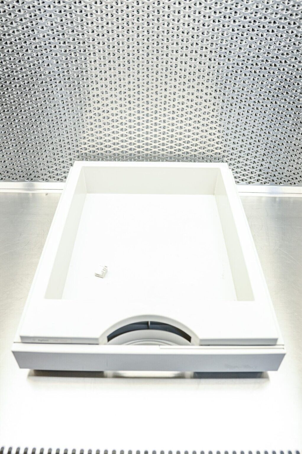 HP / Agilent 1100 Series HPLC Solvent Bottle Tray - Pinnacle Medical ...