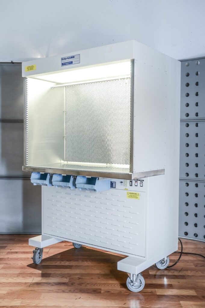 Baker 4' EdgeGARD EG-4320 Laminar Flow Hood Workstation Chem Hood ...