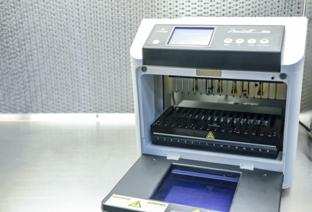 Promega Maxwell MDx 16 Nucleic Acid Purification Instrument AS3000 ...