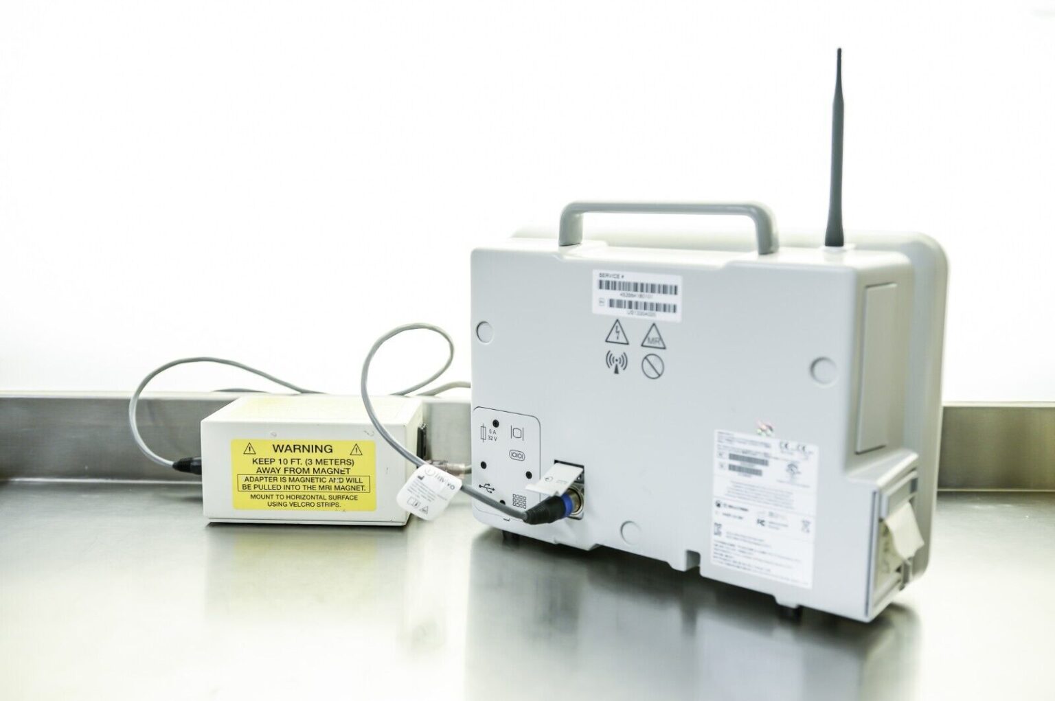 Philips Invivo Expression MRI DCU Patient Monitor Model 865214 With ...