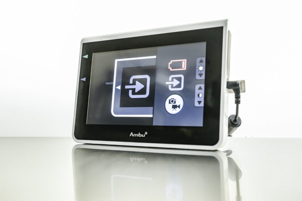 Ambu aView Monitor w/ Power Supply & Pole Clamp 405001000 - Pinnacle ...