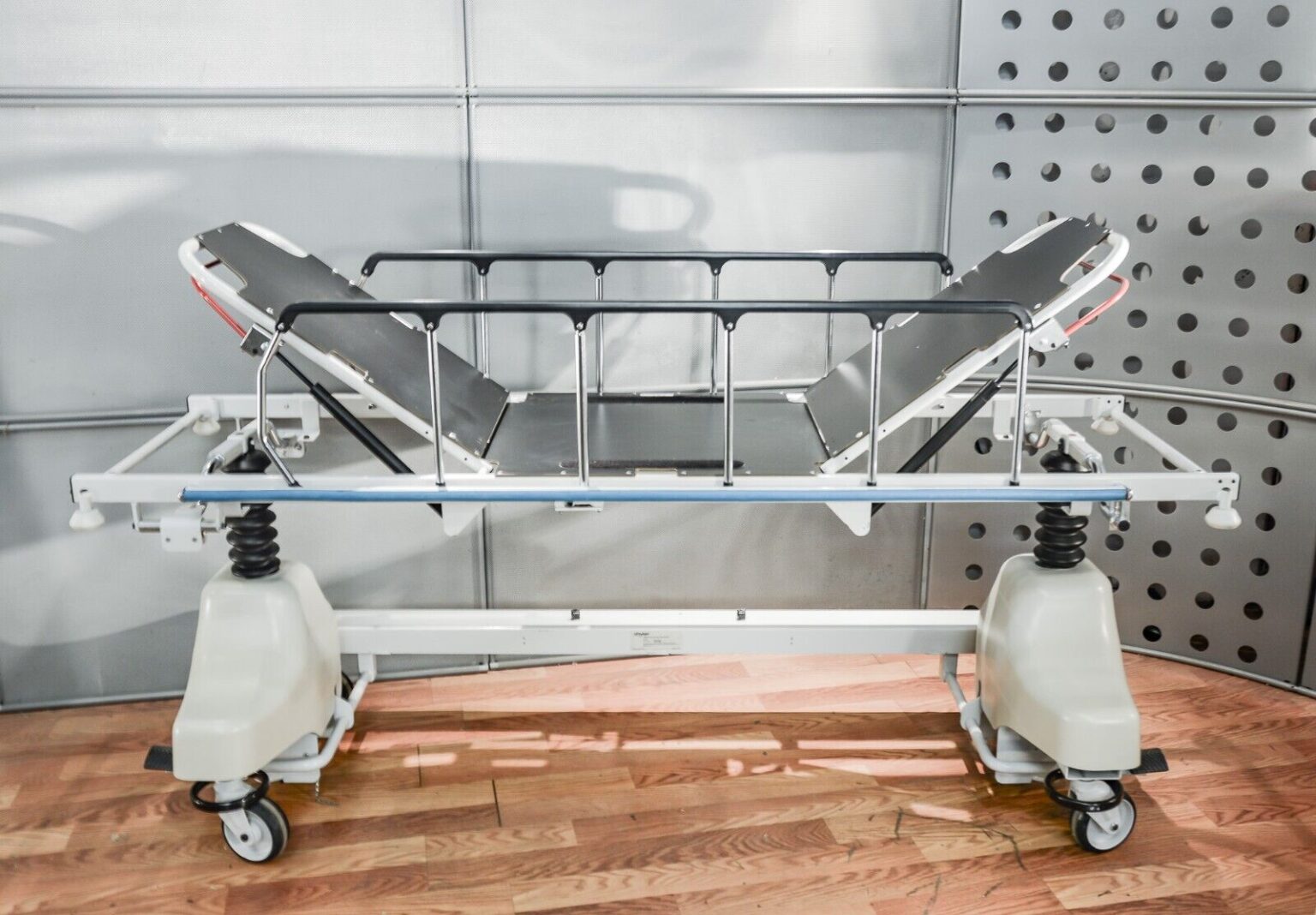 Stryker 1080 Fluoroscopy Stretcher w/ Free Freight Shipping - Pinnacle ...