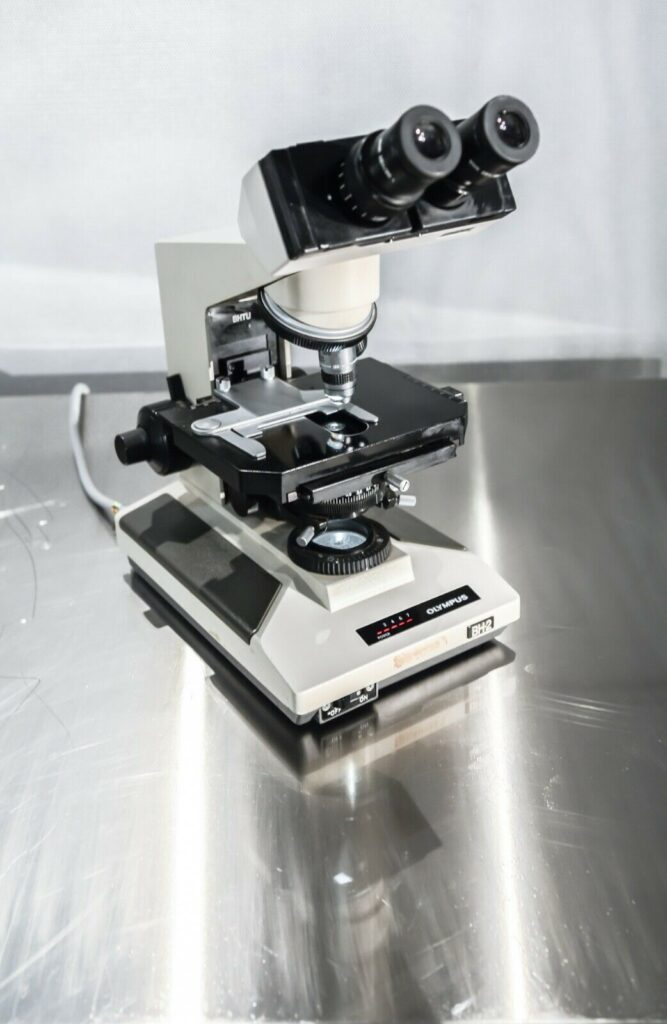 OLYMPUS BH-2 BHTU Microscope w/ SPlan 40 0.70 - Pinnacle Medical Equipment