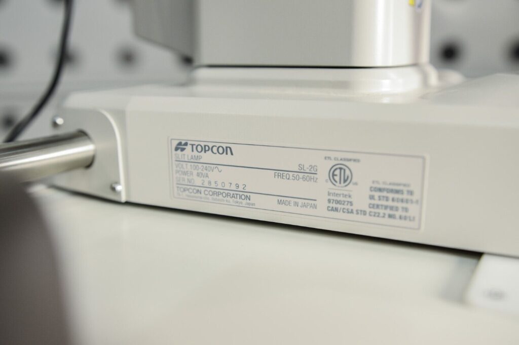 Topcon SL-2G Magnifying Slit Lamp Fluorescent LED - SL 2G w/ Cline ...