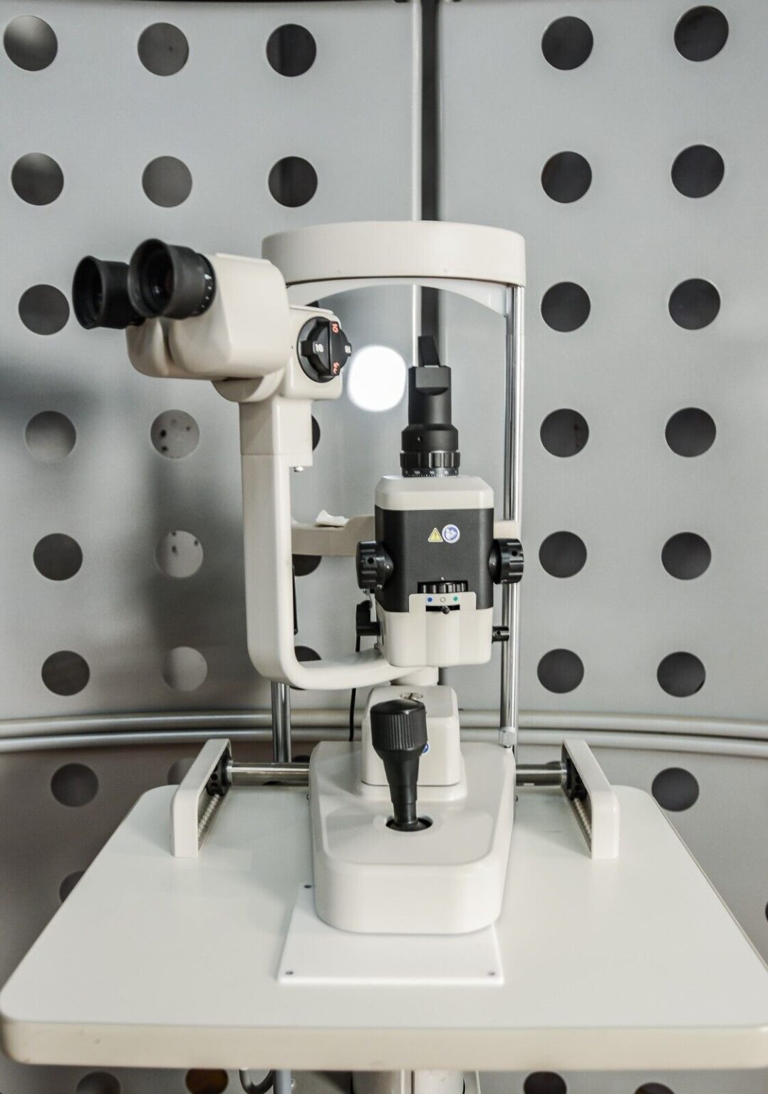 Topcon SL-2G Magnifying Slit Lamp Fluorescent LED - SL 2G w/ Cline ...
