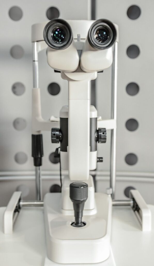 Topcon SL-2G Magnifying Slit Lamp Fluorescent LED - SL 2G w/ Cline ...