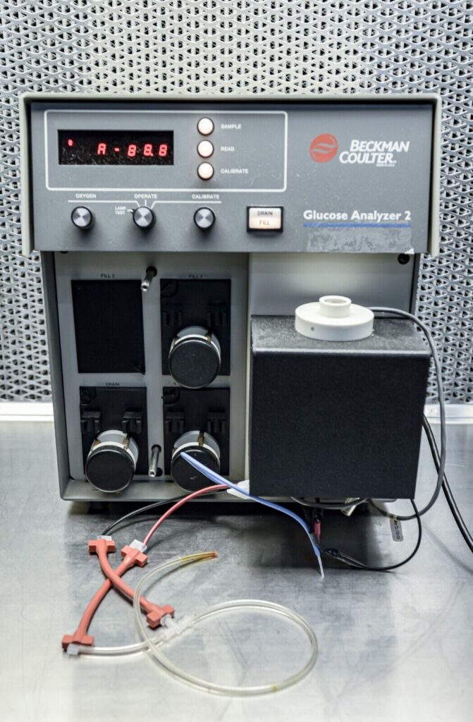 Beckman Glucose Analyzer 2 Model 6517 - Pinnacle Medical Equipment