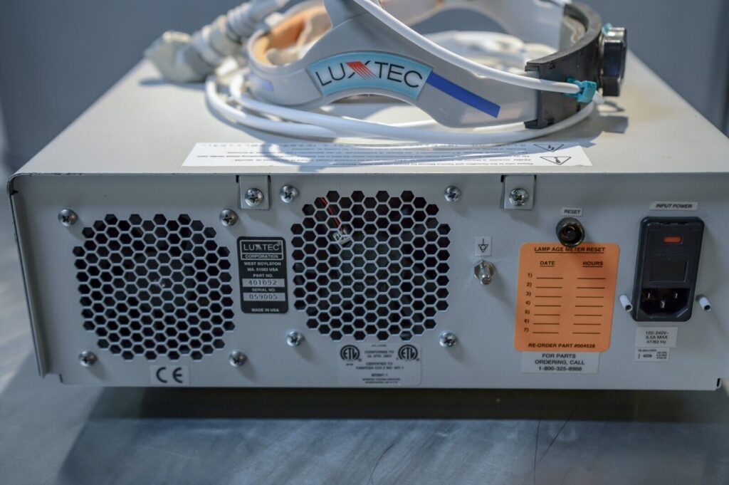 Luxtec 9300XSP Xenon Fiber Optic Light Source With Integra Head Light ...