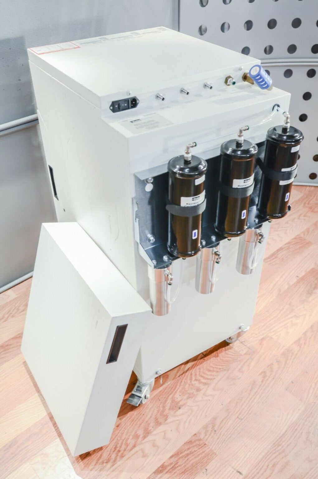 Parker Balston LCMS-5000NA TRIGAS Generator w/Tri Carbon Scrubber ...