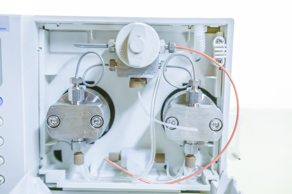 Shimadzu ESA 582 Chromatography Solvent Delivery System Pump - Pinnacle ...